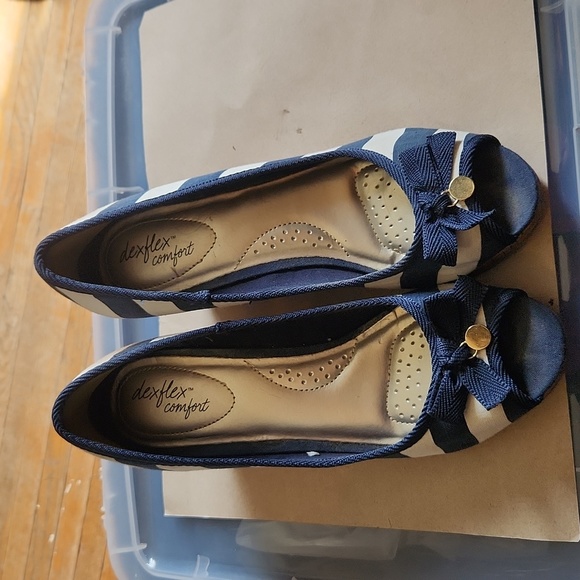 dexflex comfort | Shoes | Peep Toe Shoes | Poshmark